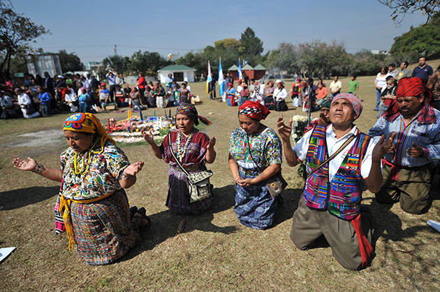 XINCAS at emaze Presentation