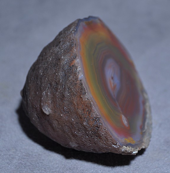 How do agates on emaze