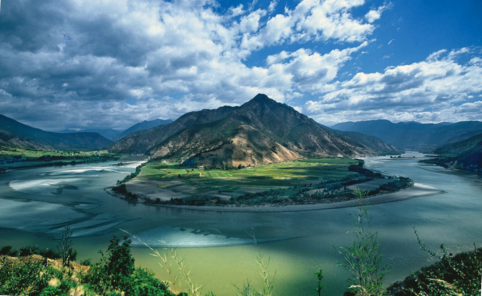 The Motherland China on emaze
