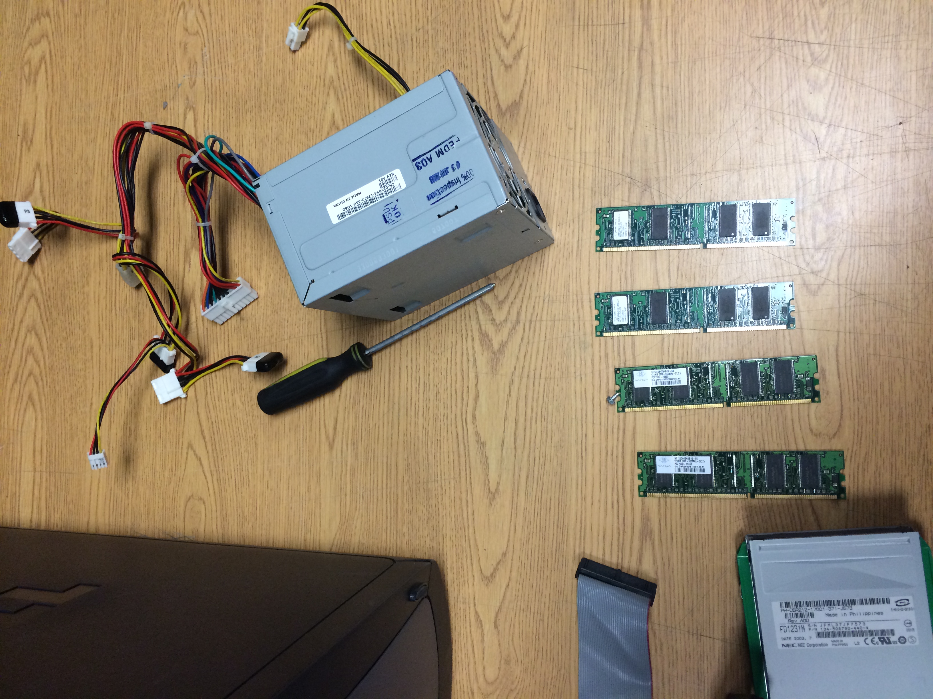 computer parts at emaze Presentation