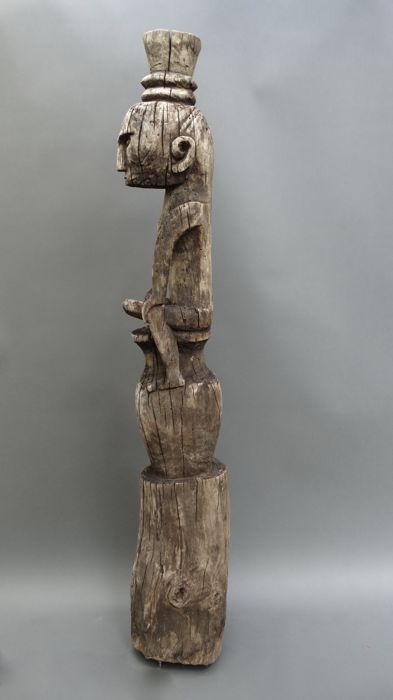 Totem Poles at emaze Presentation