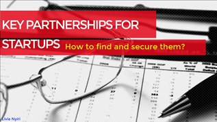 Key partnerships for startups at emaze Presentation